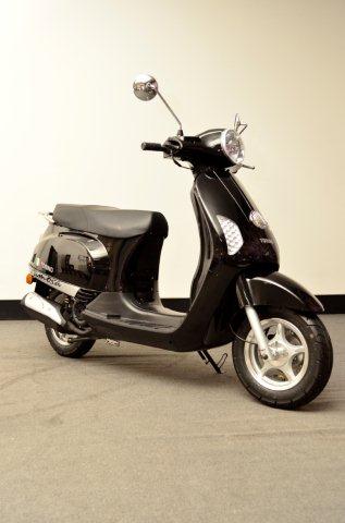 Famosa 125cc - Scooters - Torino Motorcycles Sydney